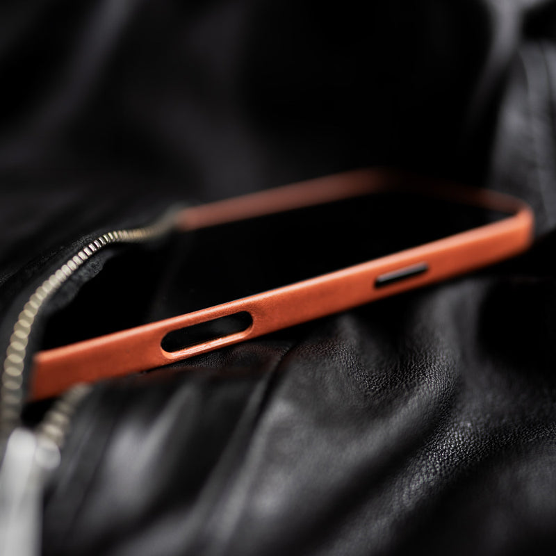 Leather iPhone 16 Pro Shell Case Metal, MagSafe - Dark Brown - RYAN London